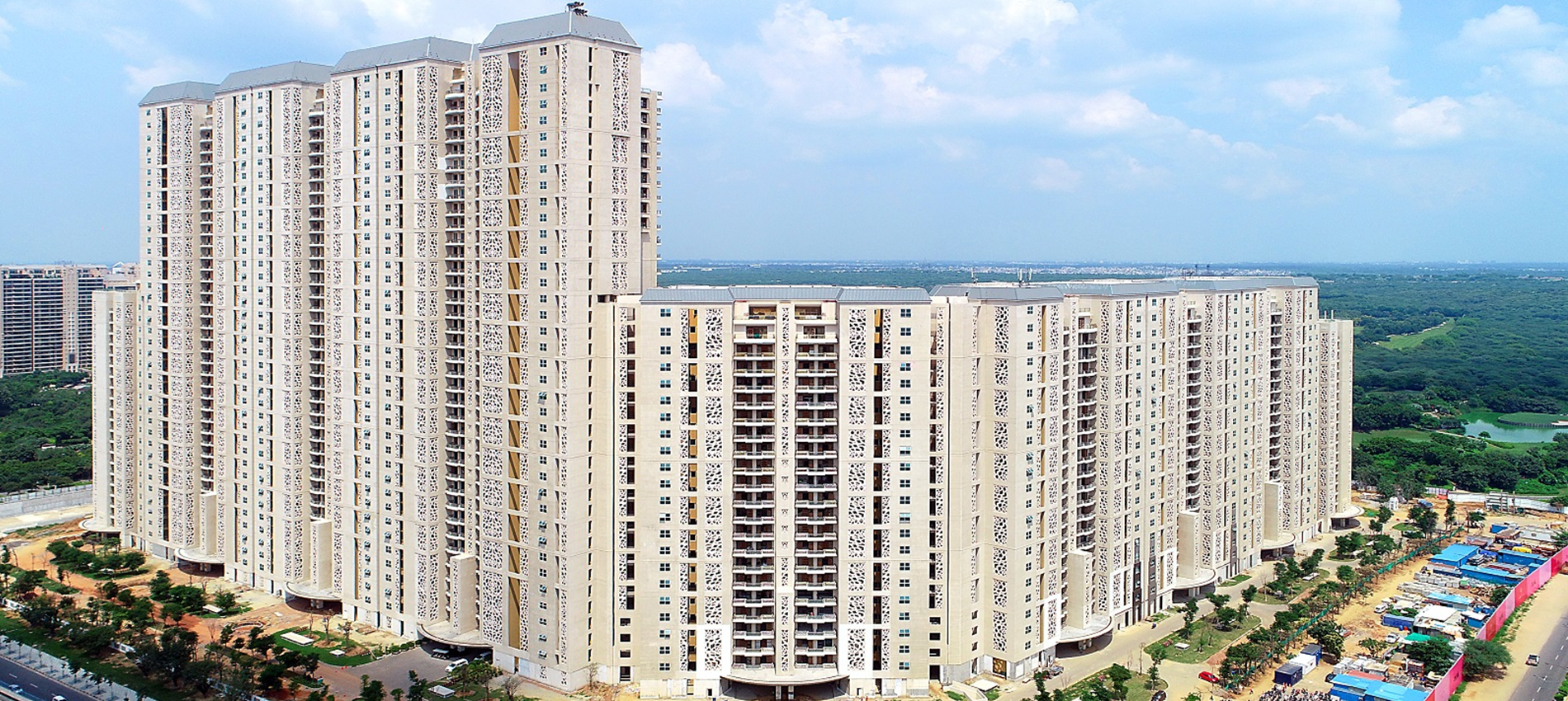 DLF The Camellias, Sector 42, Gurgaon| Penthouse & Ultra Luxury Apartments DLF The Camellias, Sector 42, Gurgaon| Penthouse & Ultra Luxury Apartments
